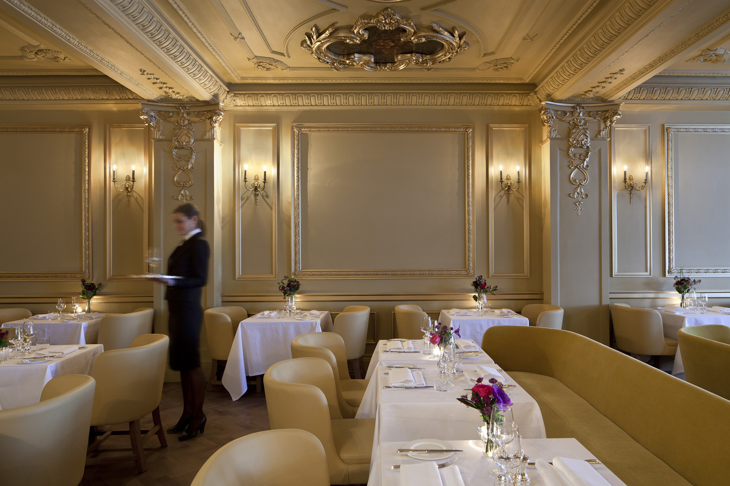 Café Royal - Walter Lilly - Staging